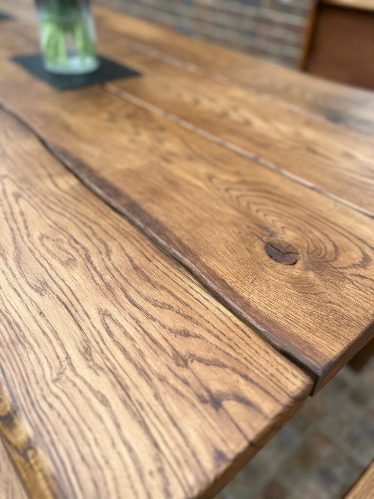 KNIGHTSBRIDGE Solid Oak Dining Table | The Rustic Company